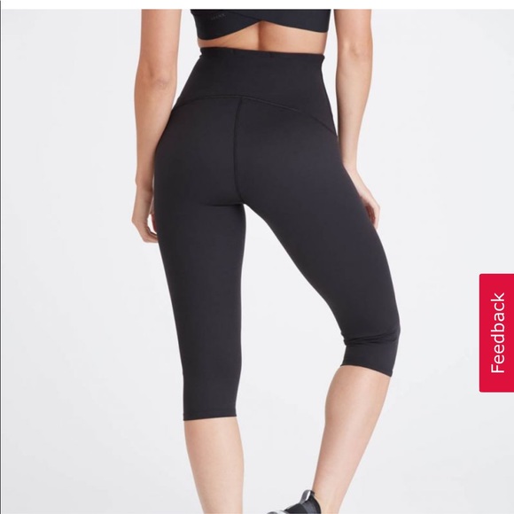 SPANX | Pants & Jumpsuits | Spanx Booty Boost Capri Leggings Sz M ...